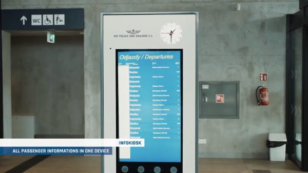 Station displays and infokiosks for railway stations