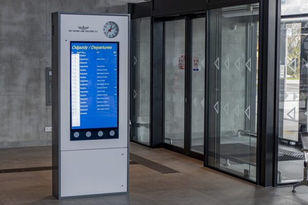 Railway Real-Time Passenger Information Display System