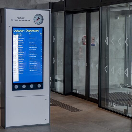 passenger information display - Info kiosk LCD TFT for rail